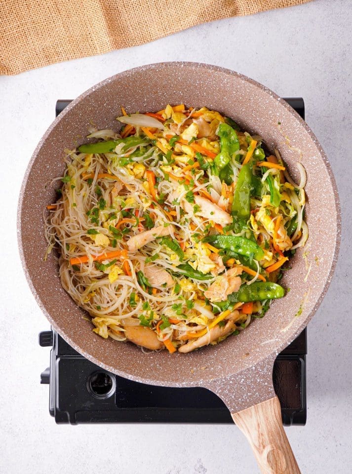 Pad Woon Sen (Thai Glass Noodles)
