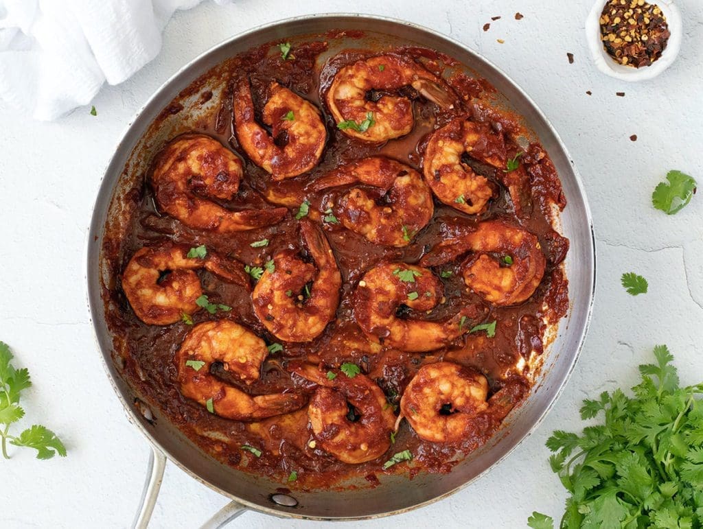 Camarónes A La Diabla (Deviled Shrimp) - Foodie And Wine