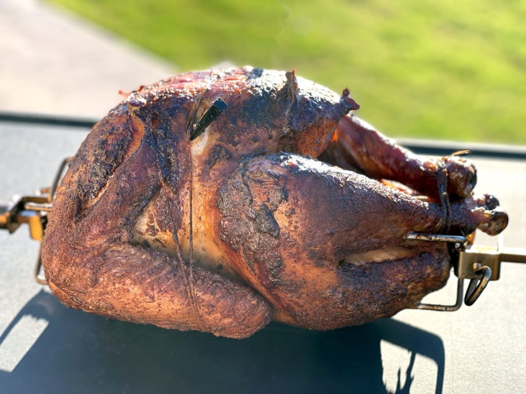20 Pitmaster Tips For Smoking A Turkey - Foodie and Wine