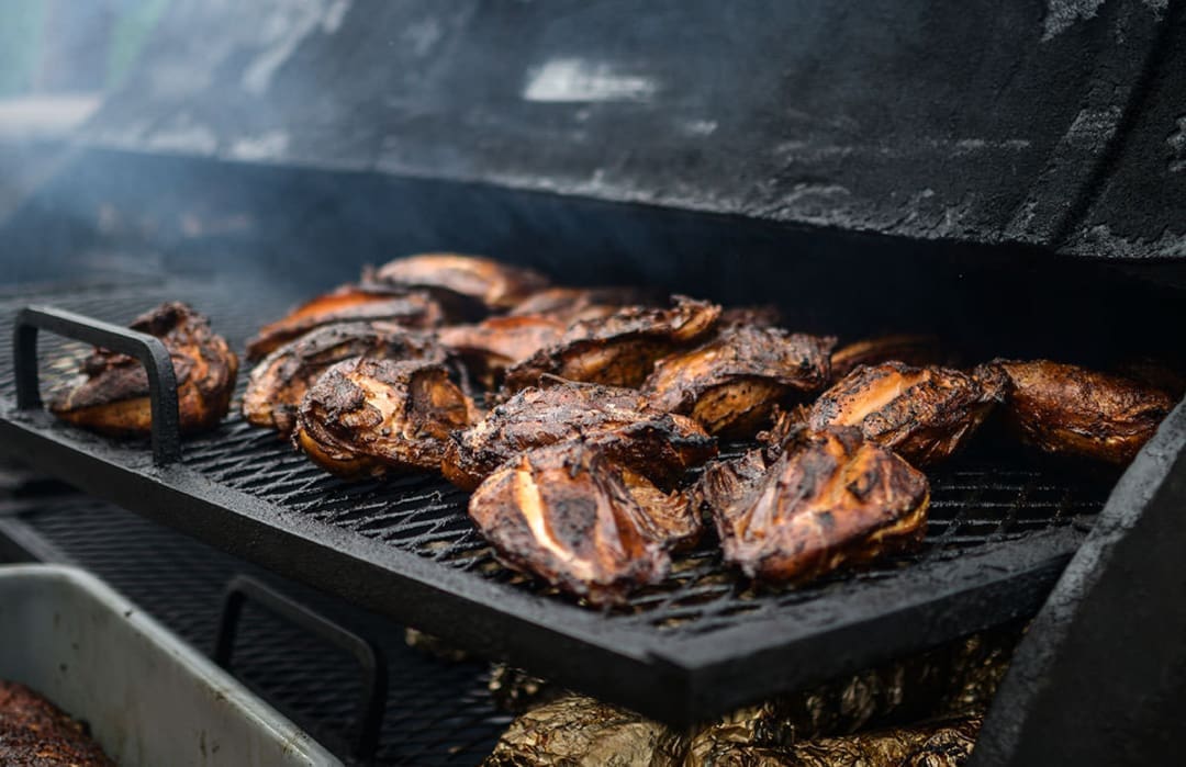 The Best Wood For Smoking Chicken - Foodie and Wine